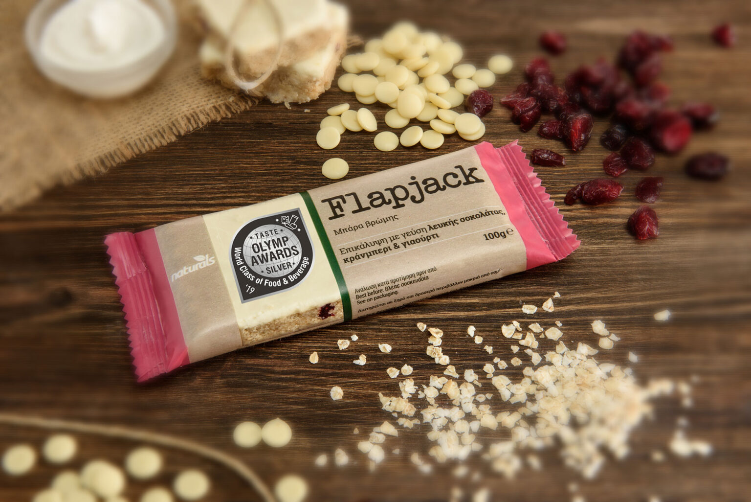 Flapjack with white chocolate coating, cranberry & yoghurt - Naturals